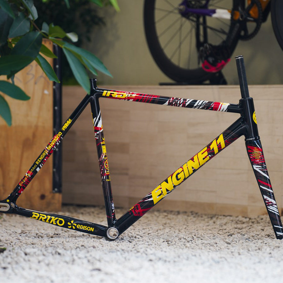 Engine11×IRD Edition Crit-D 2024 Fixed Frame – PIZZBIKES